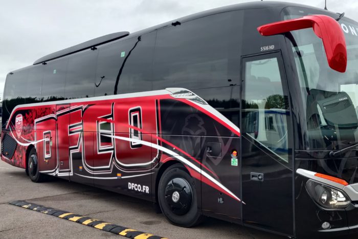 Décor du bus du DFCO - Avs communication : Avs communication