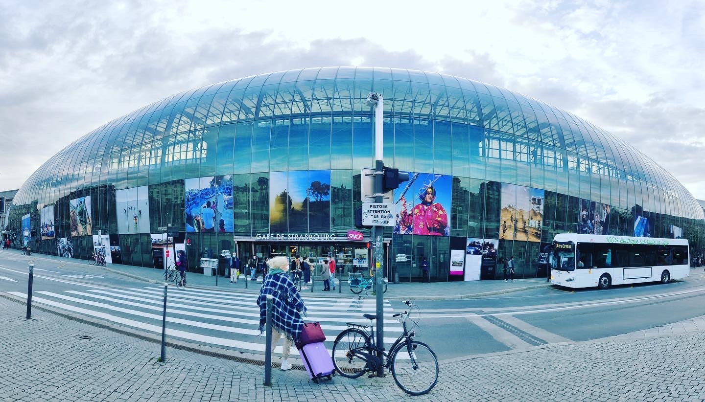 Adhésif micro-perforé - Avs communication : Avs communication